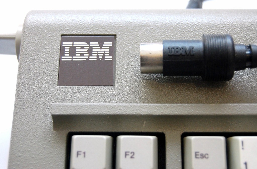 1985 IBM model F keyboard (IBM industrial) (83-key XT) – ClickyKeyboards