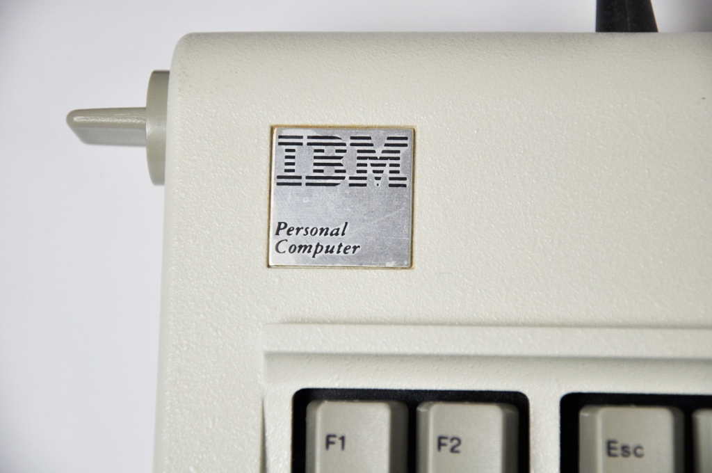 IBM PC XT original keyboard (83-key) – ClickyKeyboards