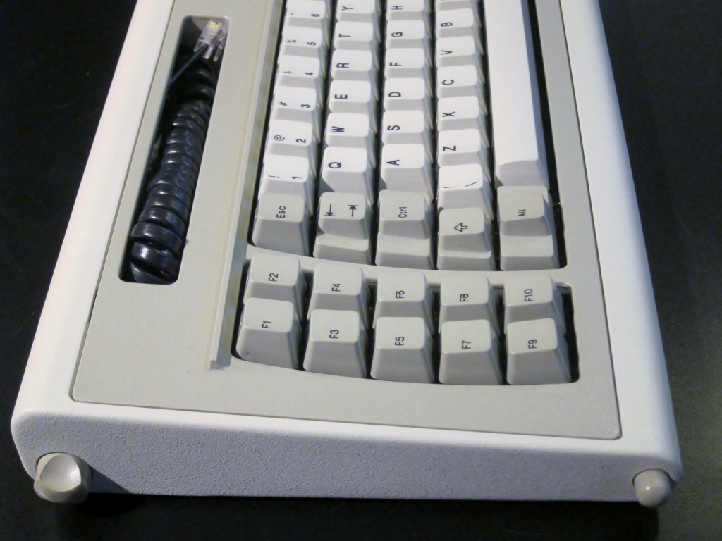 IBM model F keyboard XT (IBM 5155 portable) – ClickyKeyboards