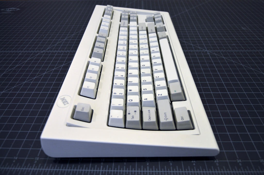 IBM model M 84-key (space saving) (1392934) 21 JAN 88 – ClickyKeyboards